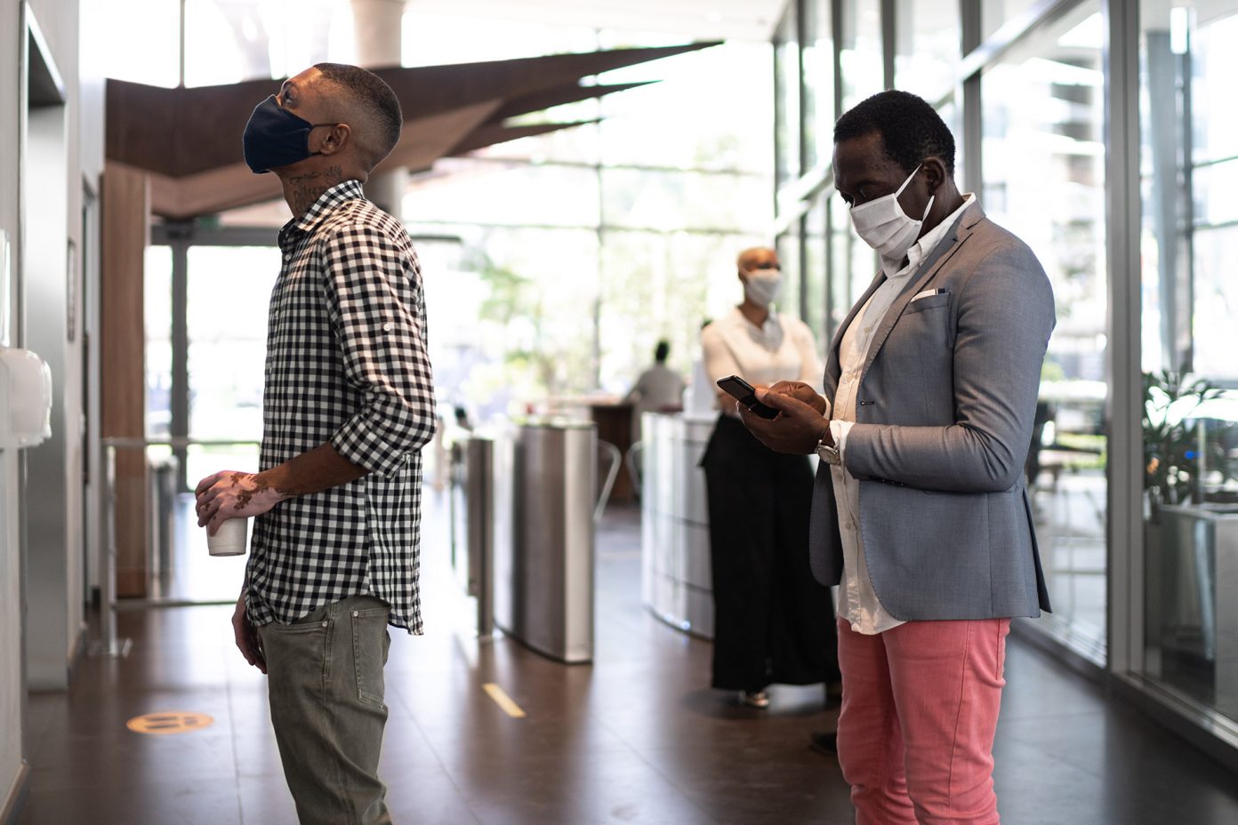 Waiting in line – 3 solutions that make it easier. - Business First Blog